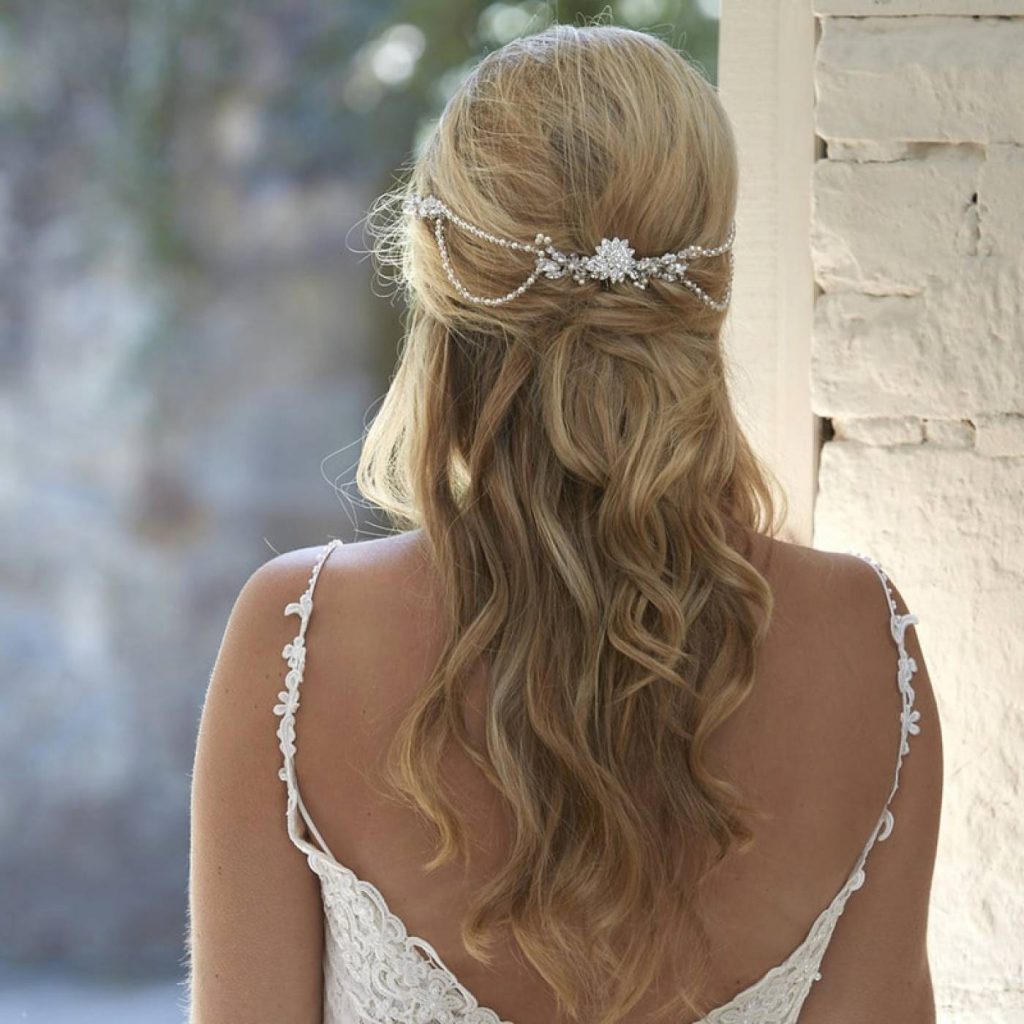 Gorgeous Bridal Headpieces for Half Up Half Down Wedding Hairstyle